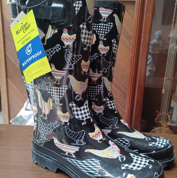 Western Chief | Shoes | Nwot Western Chief Black Rooster Chicken ...